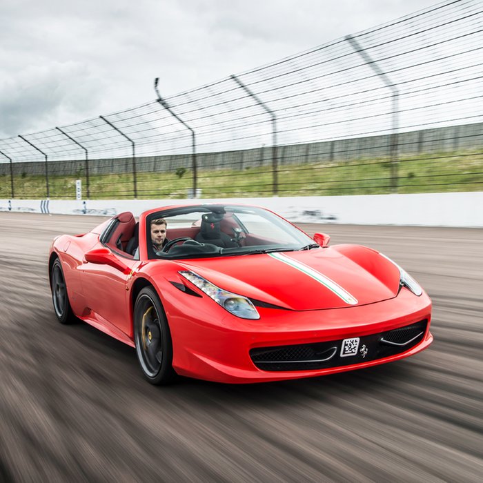 Five Supercar Driving Thrill at a Top UK Race Track | Moonpig
