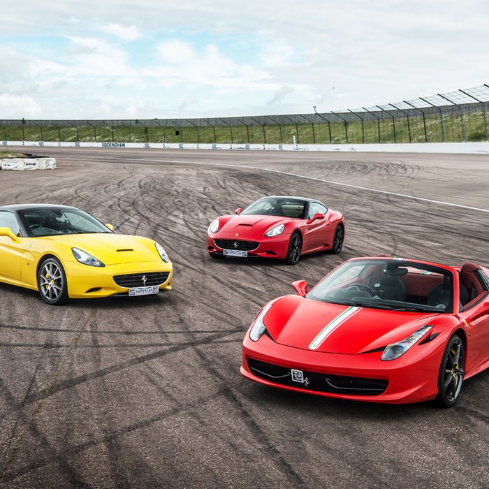 Five Supercar Driving Thrill at a Top UK Race Track | Moonpig