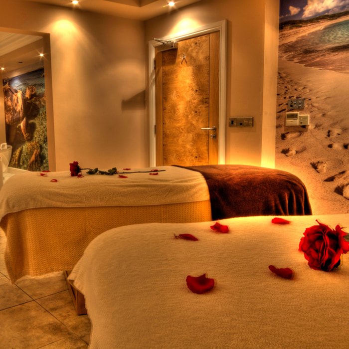 Spa Day with a 25 Minute Treatment and Lunch at Lion Quays Resort for ...