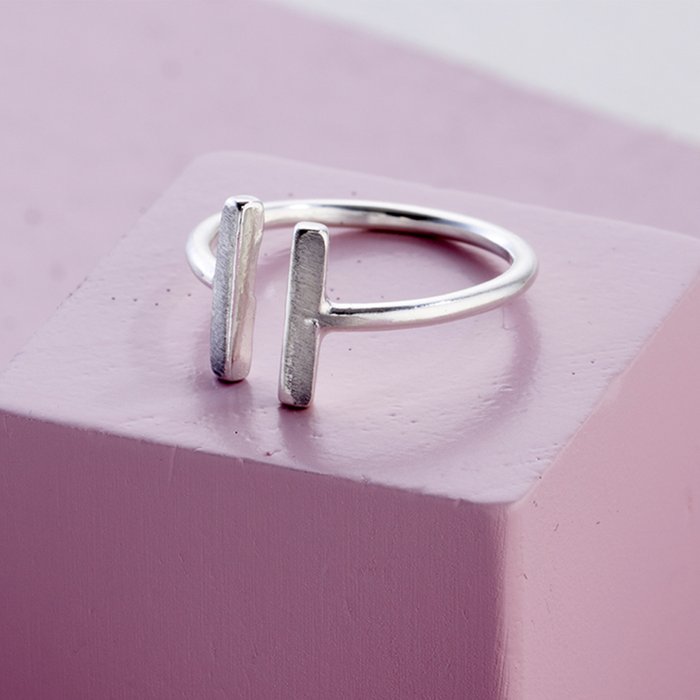 Open Bar Silver Ring | Moonpig
