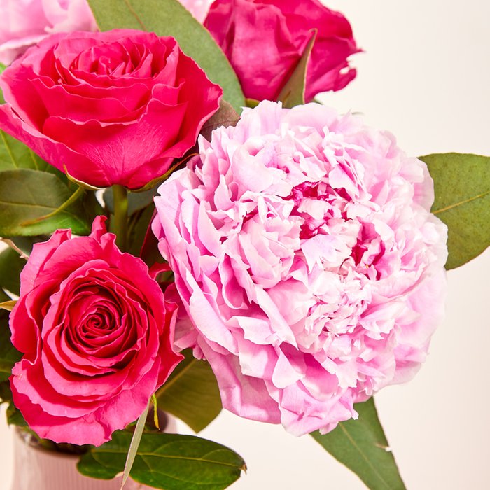 The Peony Gift Set Letterbox | Moonpig