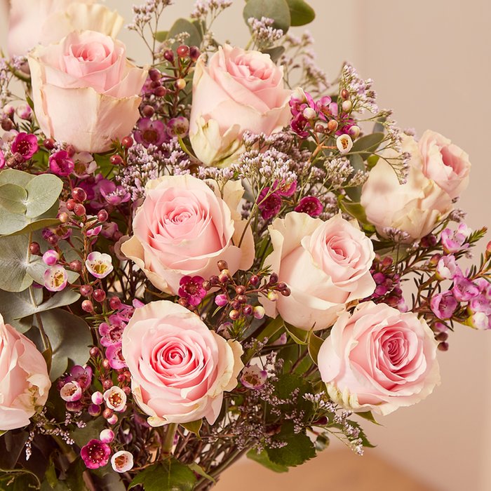 The Luxury Blush Roses | Moonpig