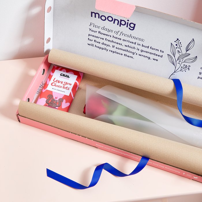 The Single Red Rose Gift Set | Moonpig